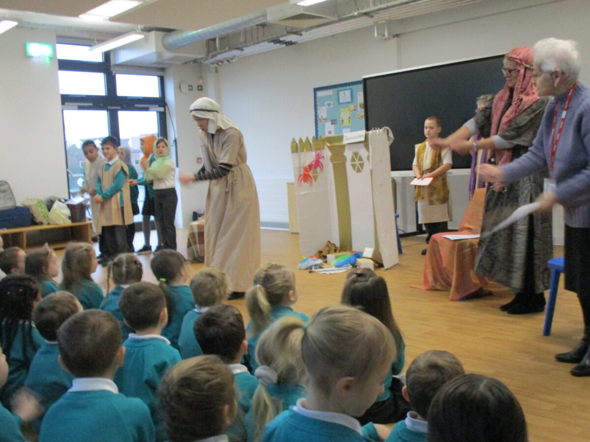 Mr Rea and The Open the Book Team Visits – Clearwater Academy